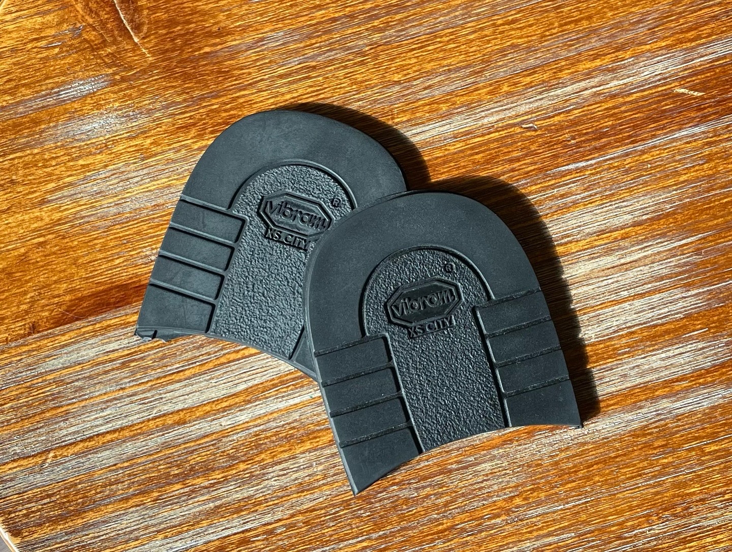 カカト修理の新部材【Vibram ローマヒール】 | シューケアマイスター